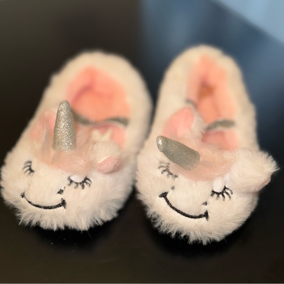 Shoes | 41 White Fluffy Unicorn Slippers | Poshmark